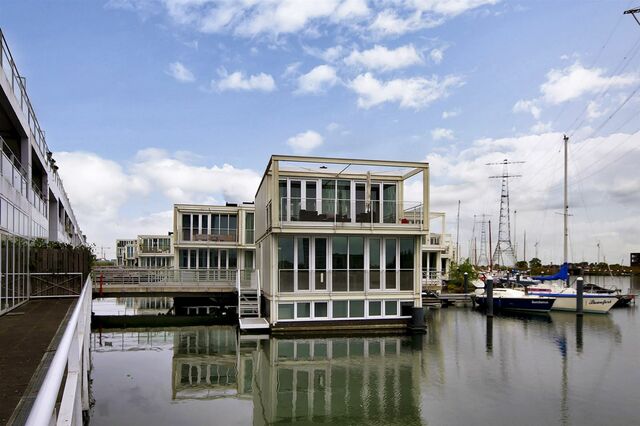 FUN-da: Dit zijn Funda’s mooiste woonboten in Amsterdam