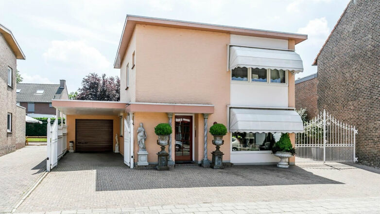 FUN-da: Huis in Limburgs dorpje is van binnen een waar 'paleis'