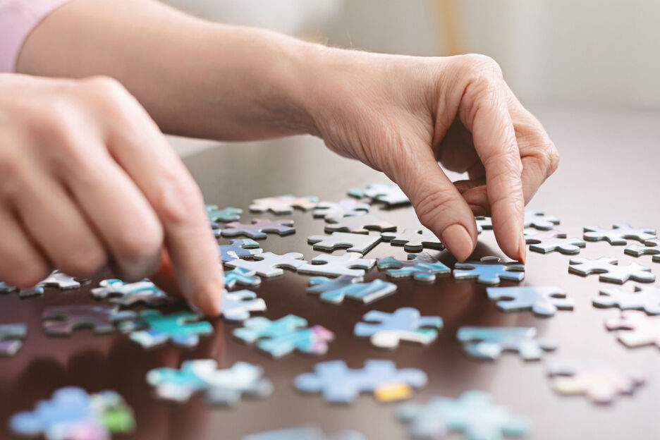 Puzzelen is hip: waarom millenials massaal aan het puzzelen zijn