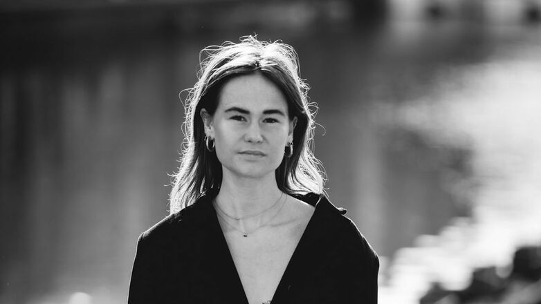 Sasha Lara ontwerpt maatpakken voor ambitieuze vrouwen: "niemand wist ...