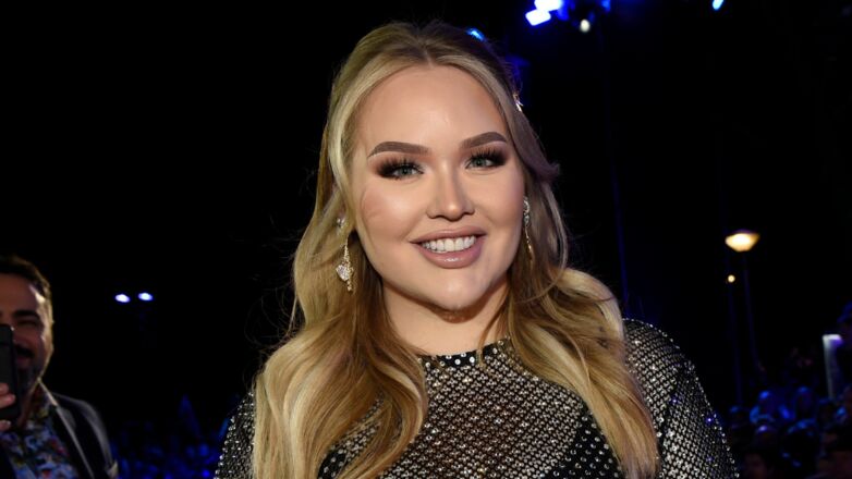 Nikkie Tutorials: leeftijd, vermogen en biografie